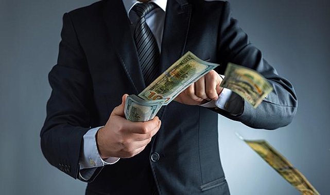 Henüz 19 yaşında ama dünyanın en zenginleri arasında... İşte en genç ...